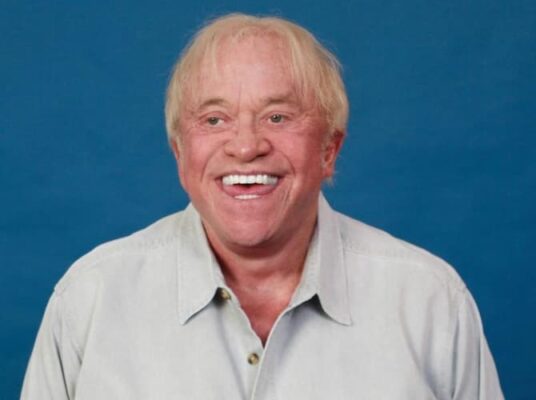 James Gregory Bio, Age, Wife, Family, Height, Net Worth, Twitter